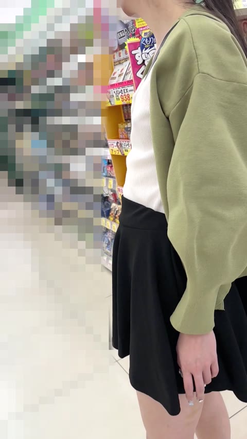 前代未聞！ ノーブラ女子のモロ見え胸チラに遭遇 ！！【胸チラ乳首ポッチ】 Jgirl Collection 