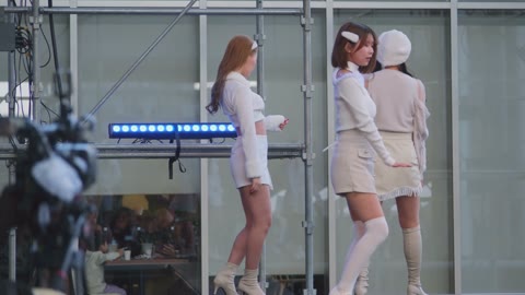 369151の作品 - JGirl Collection