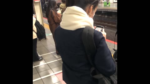 素人痴漢日記17TRAIN目★前髪ピン留め美人女子の生態 - JGirl Collection