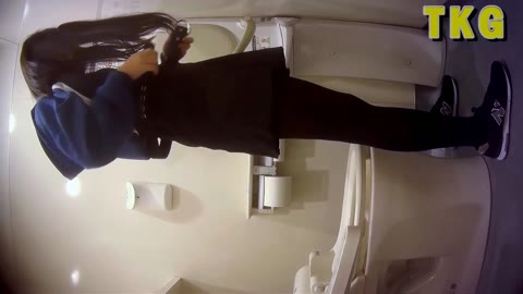 【若い娘の個室観察】期間限定 C的な個室観察 TKG No.072 - JGirl Collection