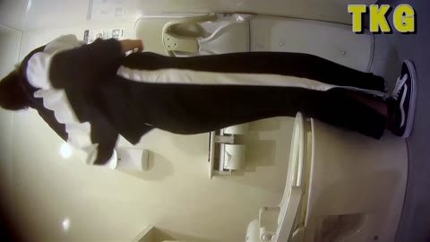 【若い娘の個室観察】期間限定 C的な個室観察 TKG No.072 - JGirl Collection