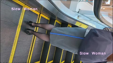 【Pcolle限定】魅惑のCAさんP1☆スレンダー青組CAさんをスカートめくり！素晴らしい眺めに大悶絶^ - JGirl Collection